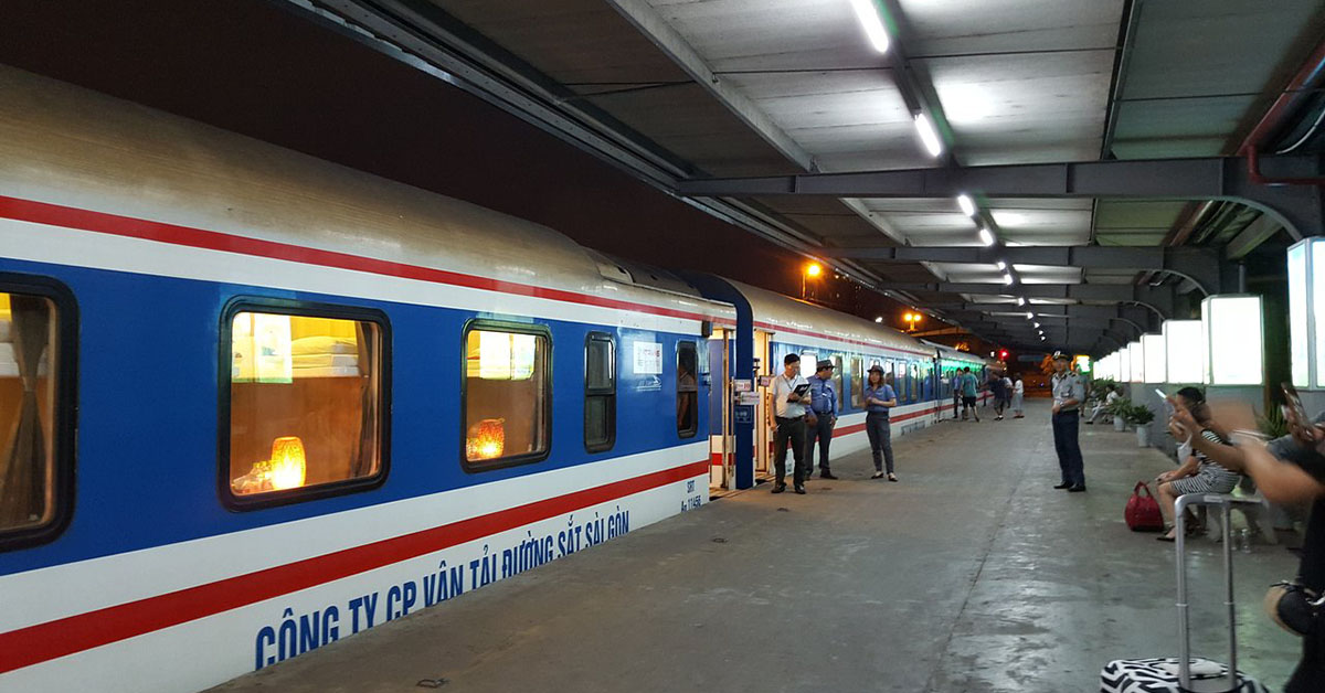 King Express train Sapa to Hanoi | A21 Tours