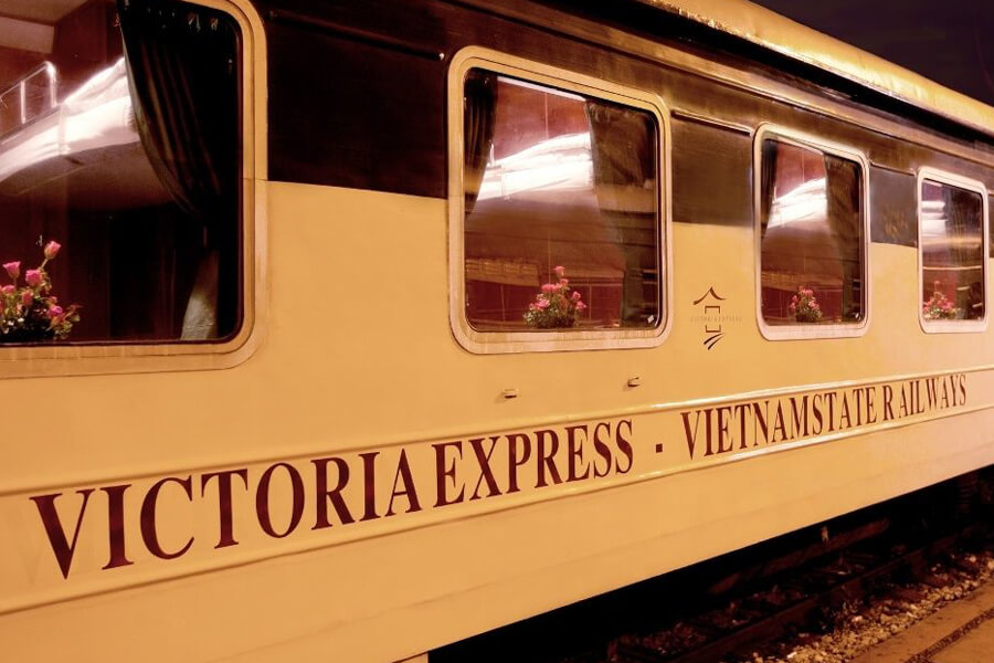 Victoria Express train Hanoi to Sapa | A21 Tours