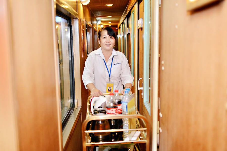 King Express train Sapa to Hanoi | A21 Tours